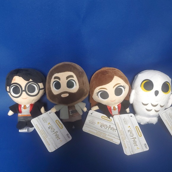 Funko | Toys | 4pk Funko Plush Harry Potter S2 Holiday 4 Inch Hedwig ...